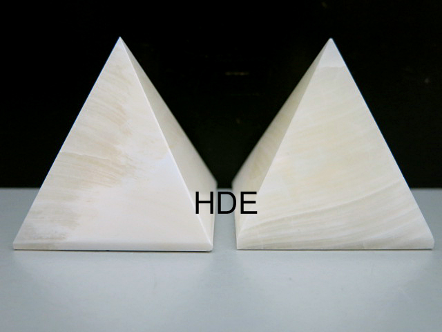 Friedensachat Pyramide 50 mm